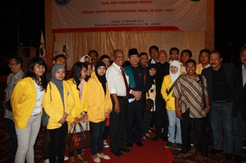 UNPAB | TEGAKKAN PASAL 33 UUD 1945 SEBAGAI DASAR PONDASI KITA DALAM ...